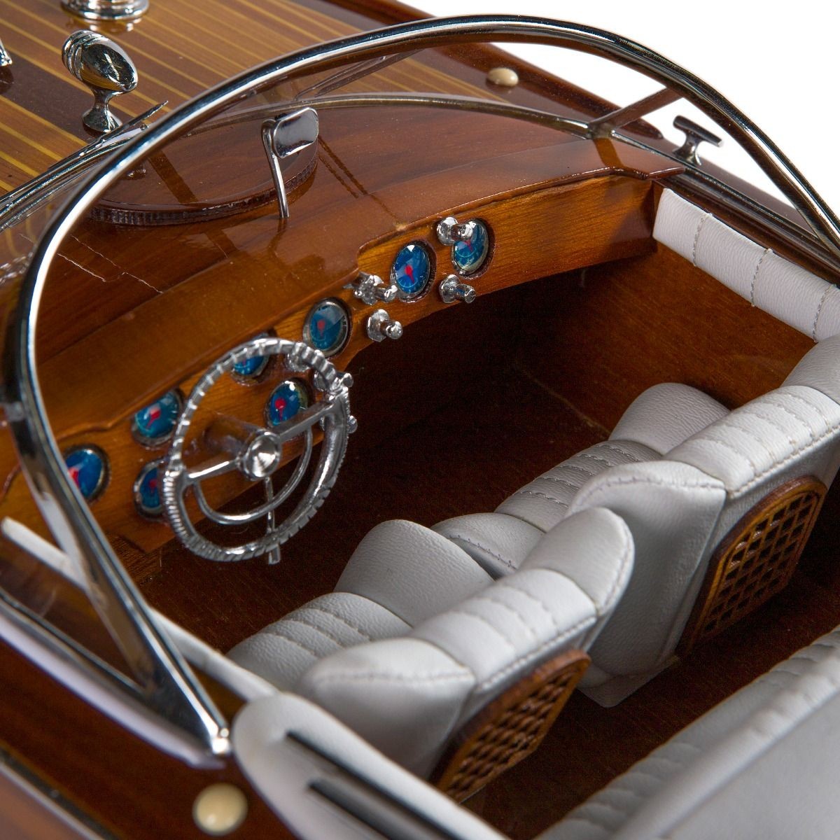 Macheta barca RIVA AQUARAMA 64cm - eMAG.ro