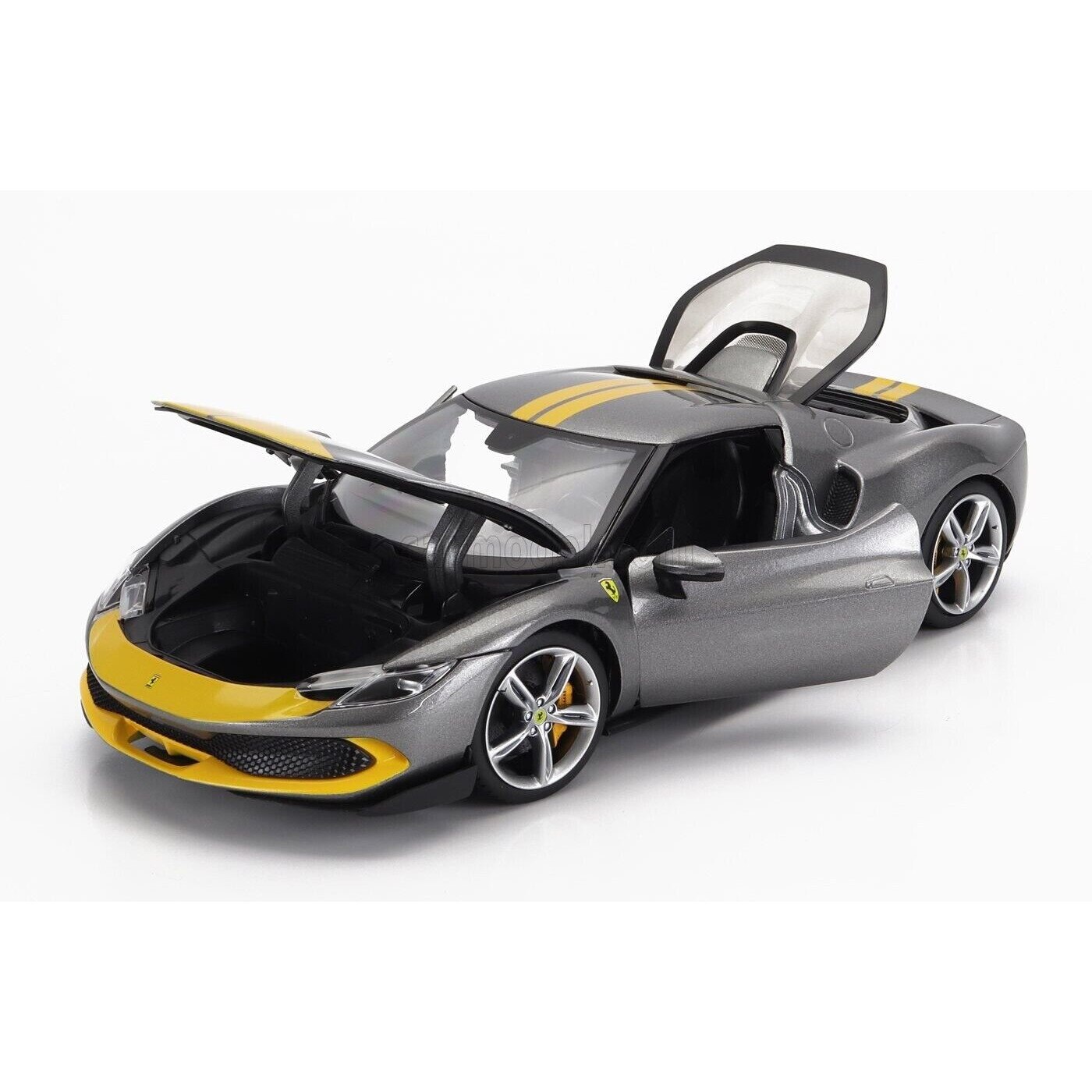 Macheta Ferrari 296 GTB Assetto Fiorano gri/galben - 1/18 Bburago - eMAG.ro