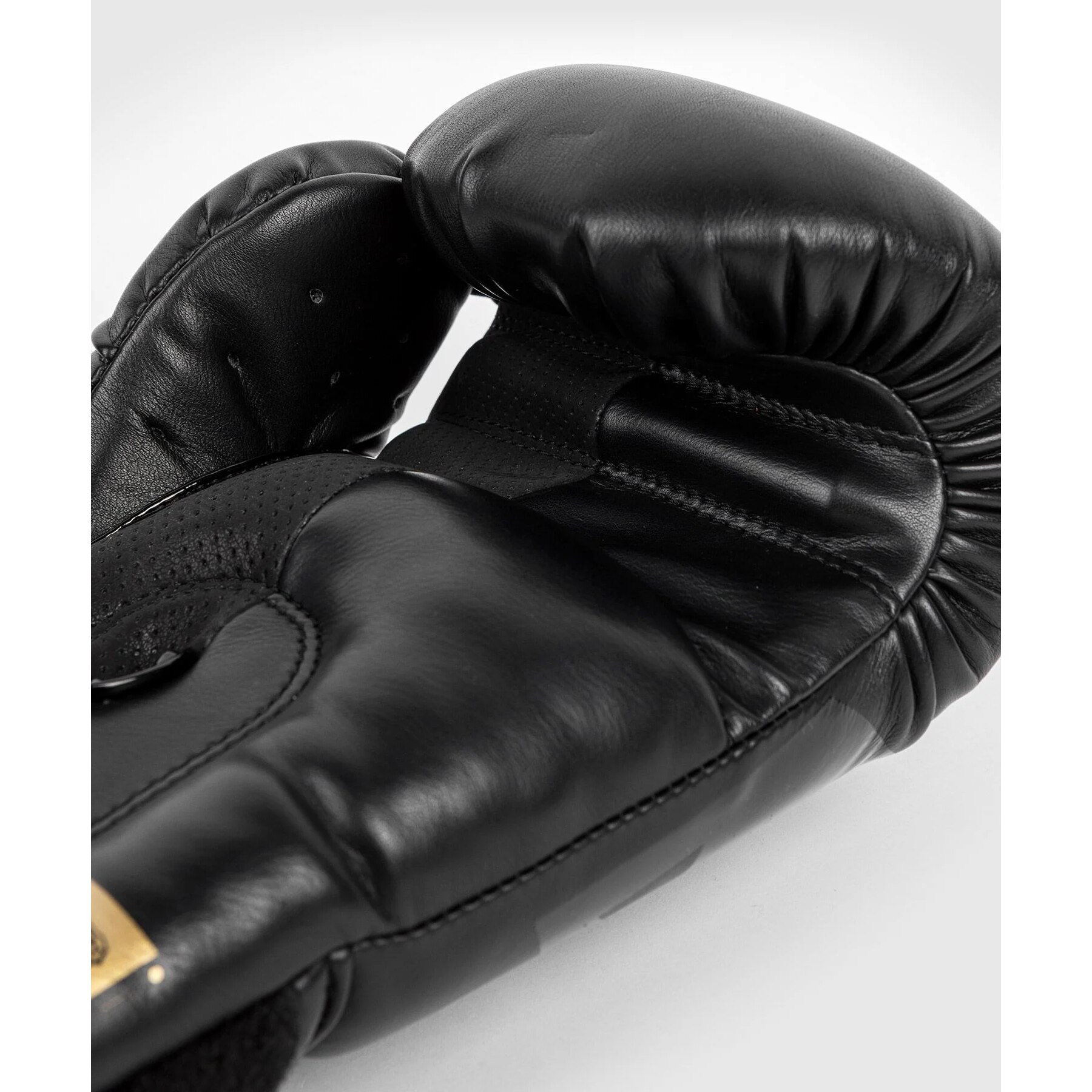 Manusi box, Venum, Negru, 12oz - eMAG.ro