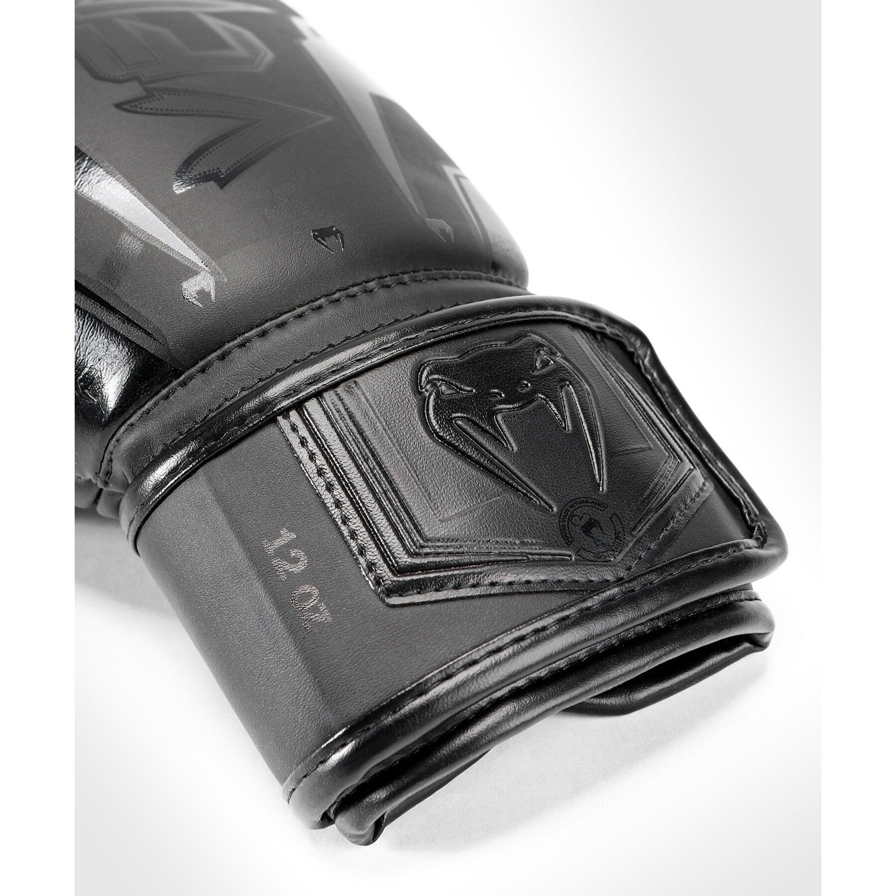 Manusi de box unisex, Venum, Piele ecologica 14 oz, Negru - eMAG.ro
