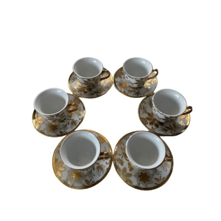 Set din portelan pentru cafea espresso format din farfuriute si cesti ...