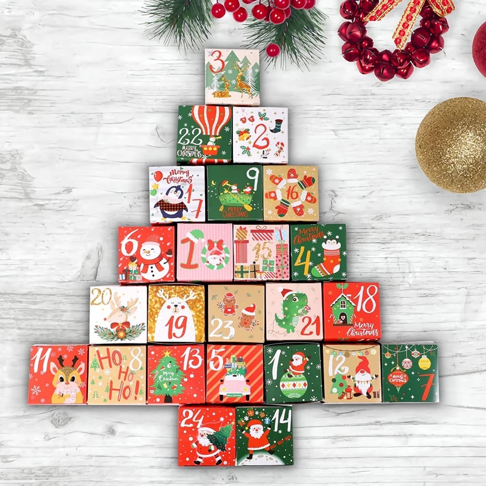 Комплект от 24 кутии за адвент календар хартия многоцветни 7 X 7 X 7 Cm Emag Bg