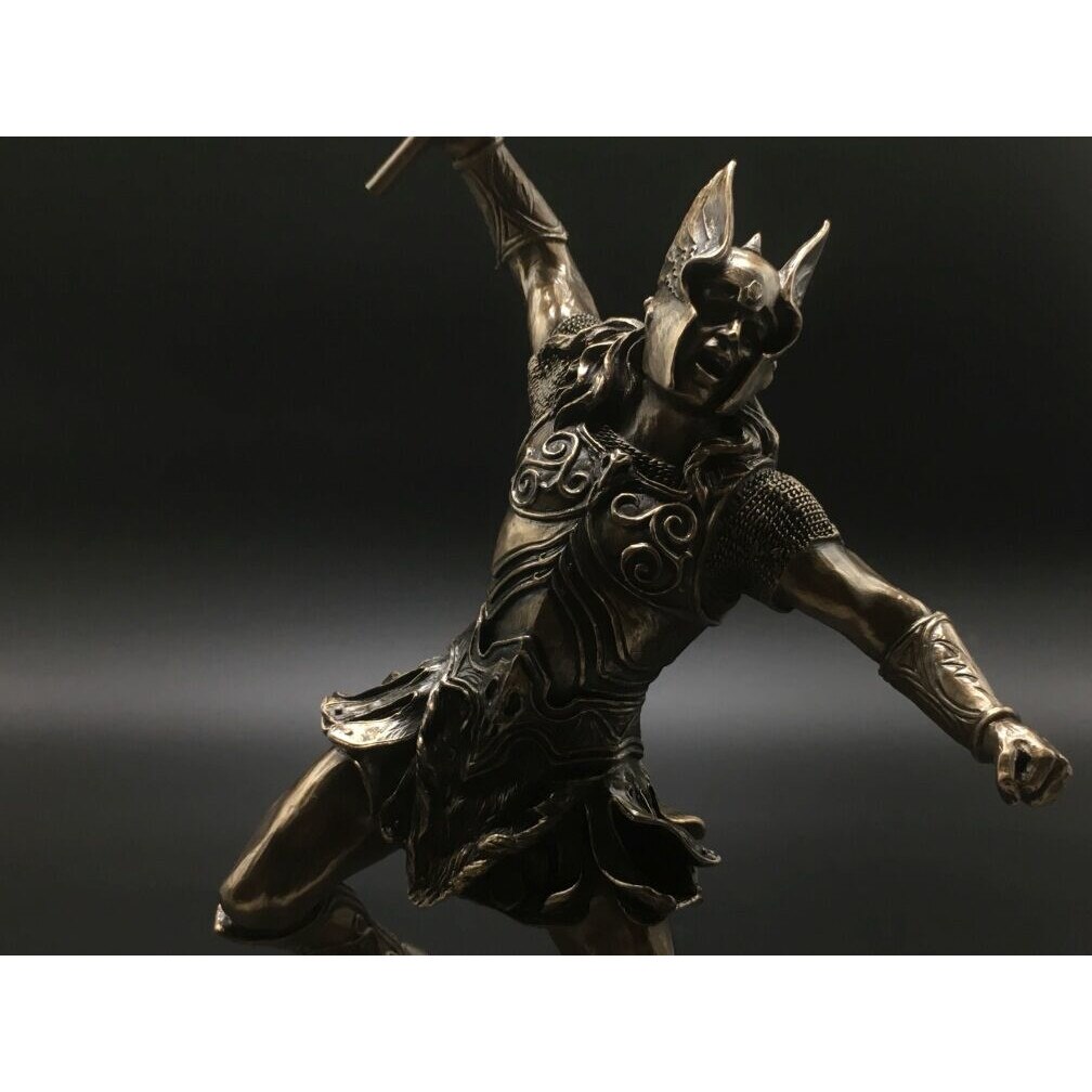 Figurina, Zeul Nordic Thor cu Ciocan, din Rasina, 16 cm x 9 cm x 31 cm ...