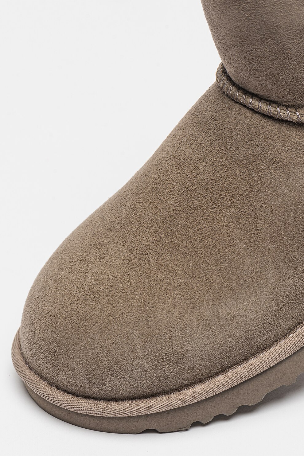 UGG, Ghete slip-on cu finisaj rezistent la apa, din piele intoarsa ...
