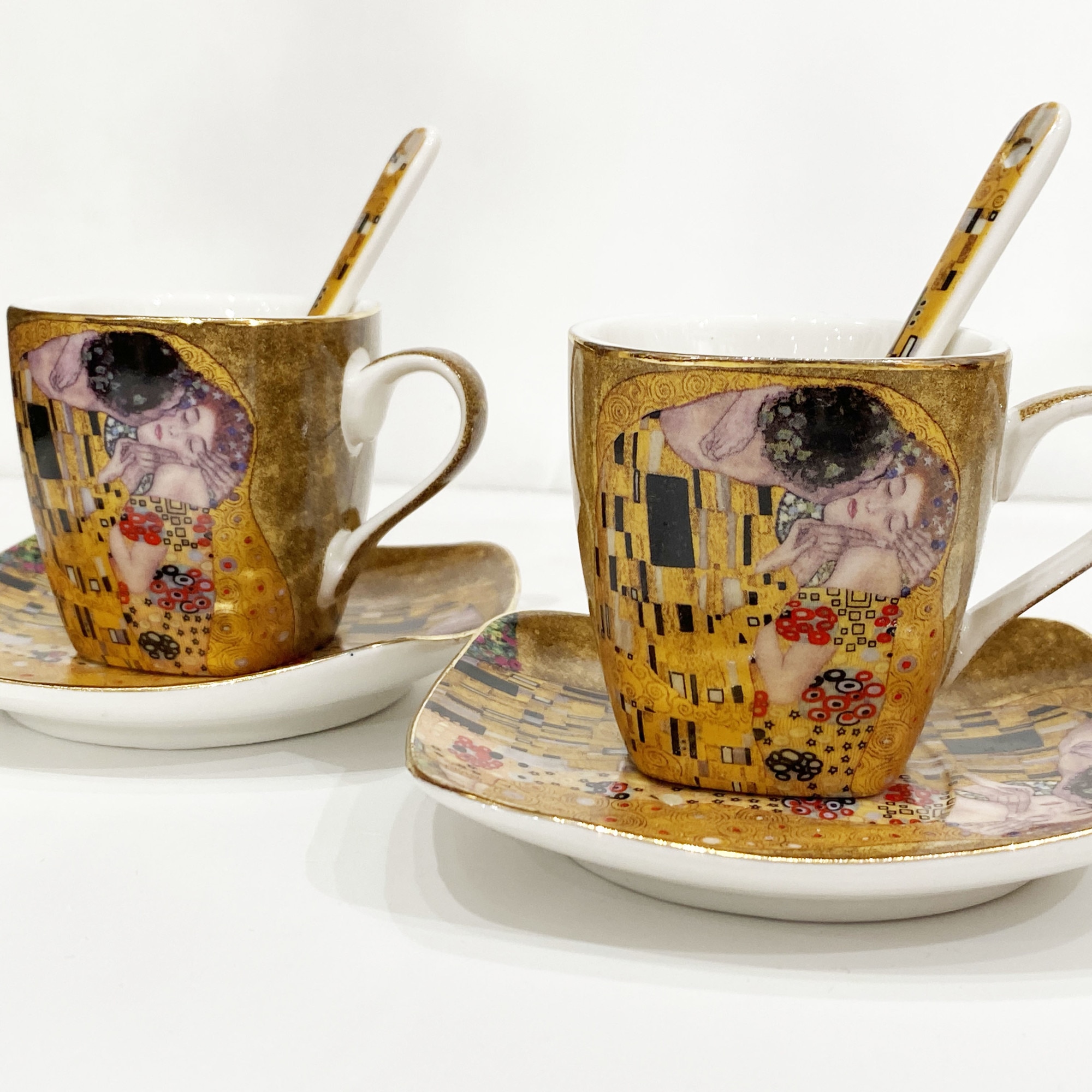 Set 2 cani din portelan, model expresso, Klimt Kiss auriu, 50 ml - eMAG.ro