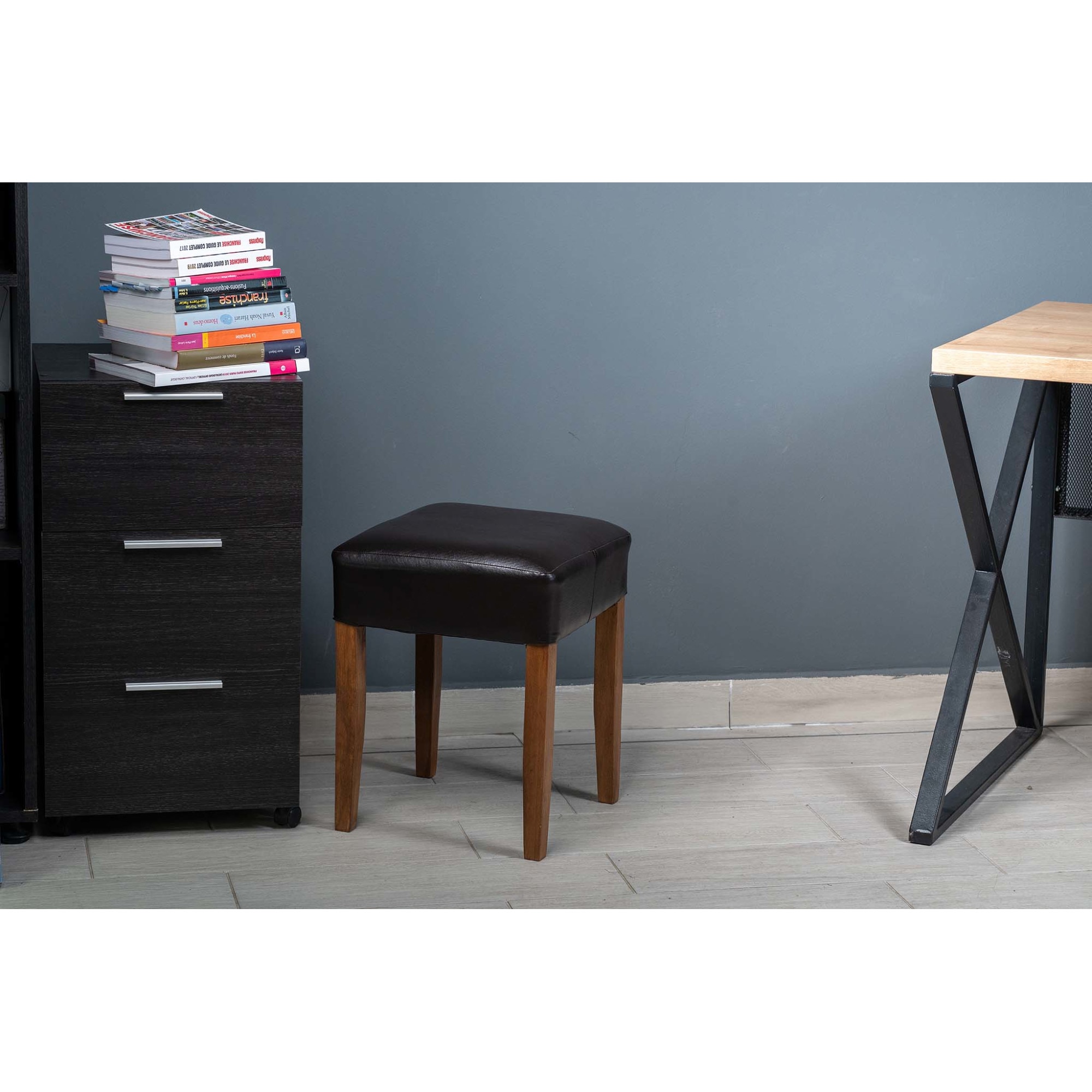 Taburet din lemn masiv tapitat, 48 cm - eMAG.ro