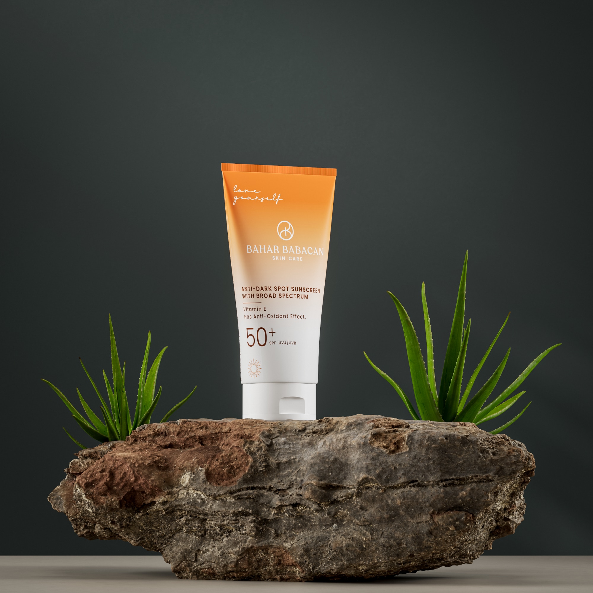 Crema solara anti-pete SPF - eMAG.ro
