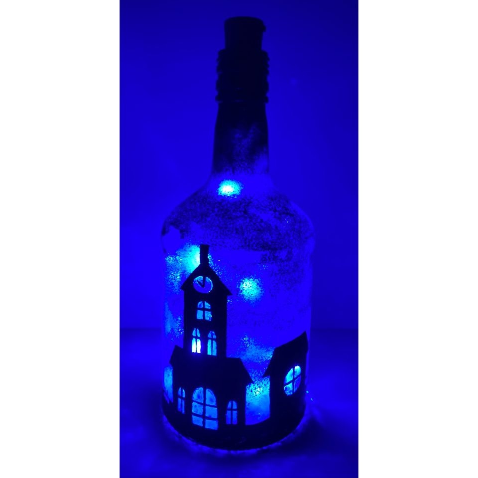 Sticla pictata manual cu sistem luminite led 20 becuri, model castel ...