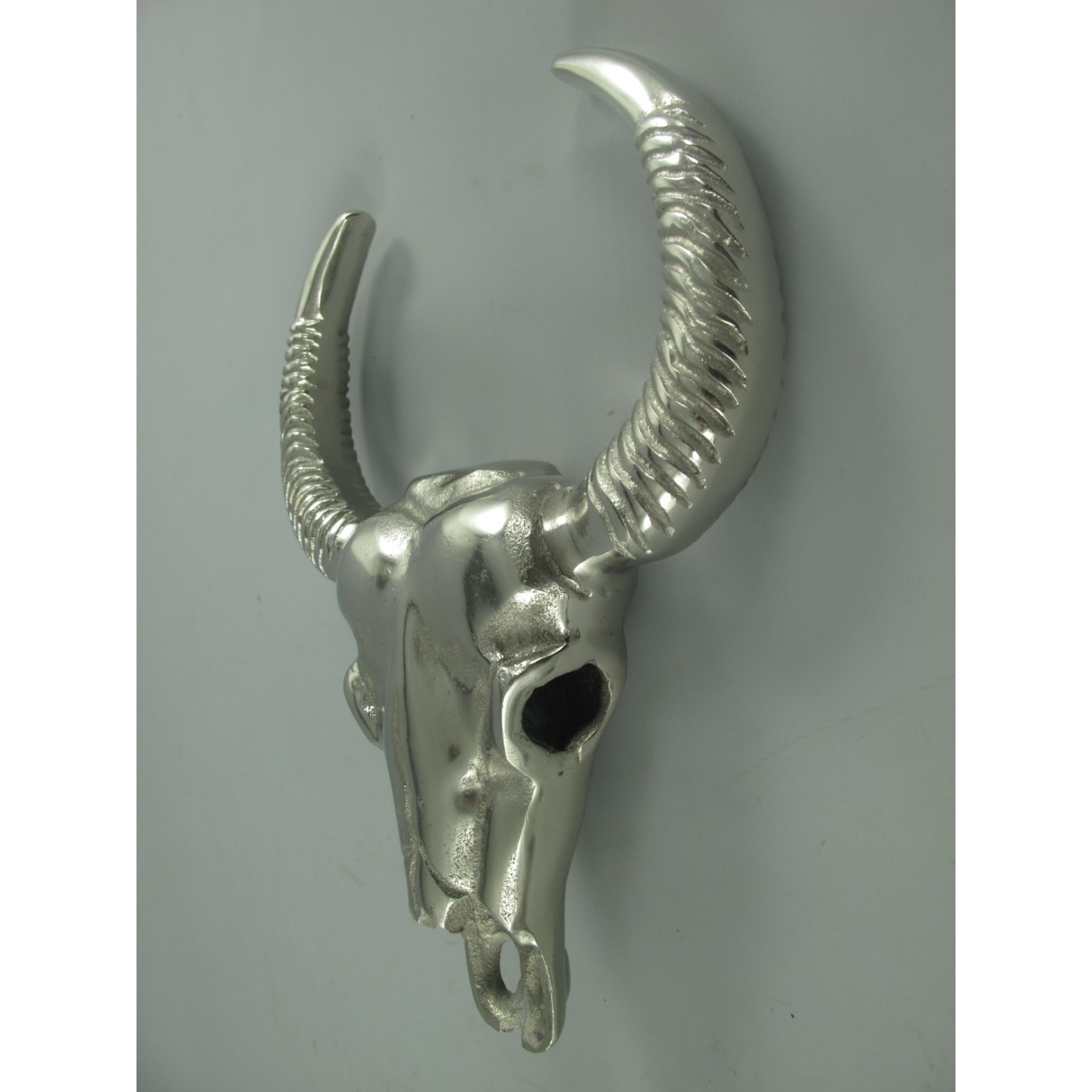 Decoratiune de perete, model cap de vaca aluminiu, argintiu - eMAG.ro