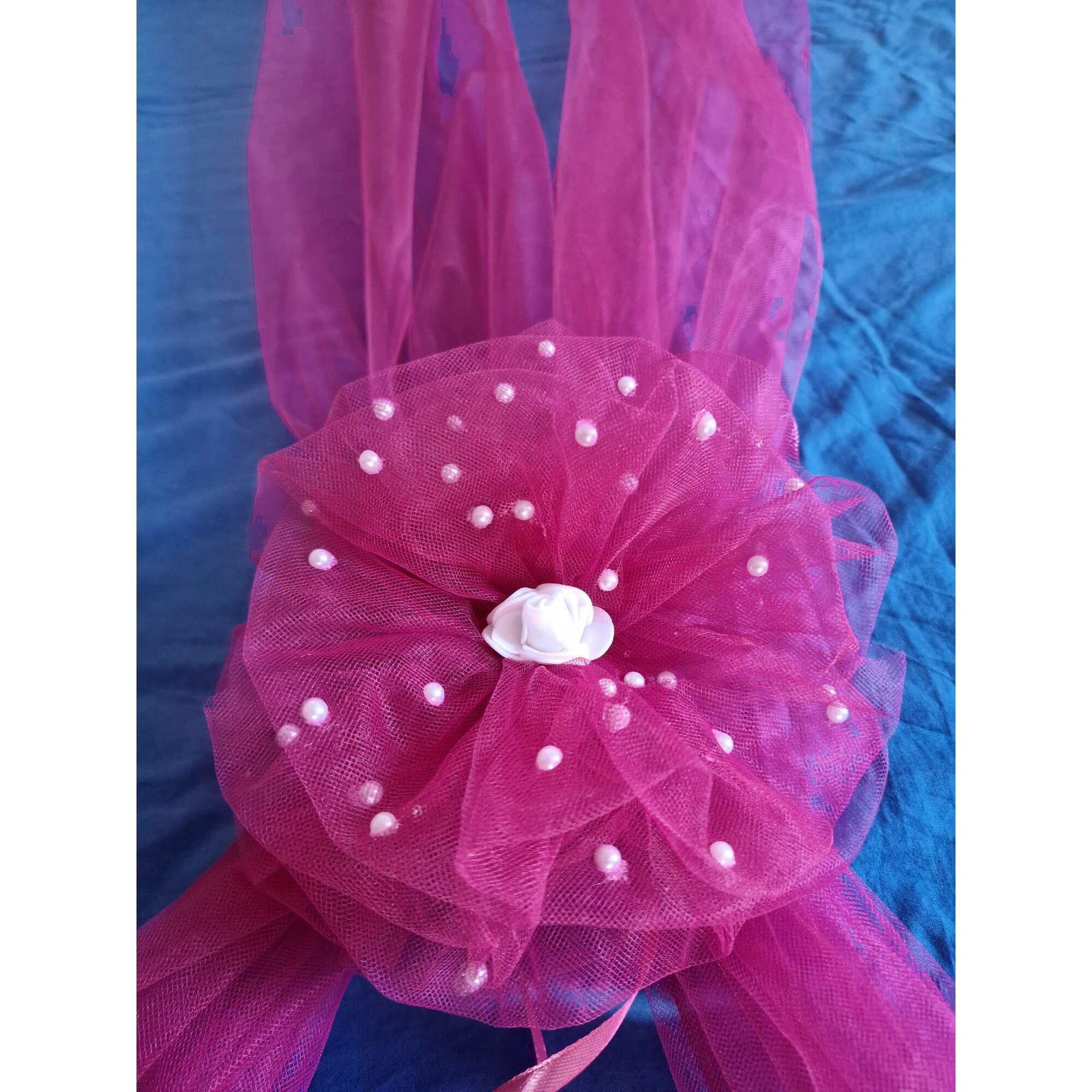 Aranjament masina nunta cu pampon cu perle, tull roz aprins - eMAG.ro