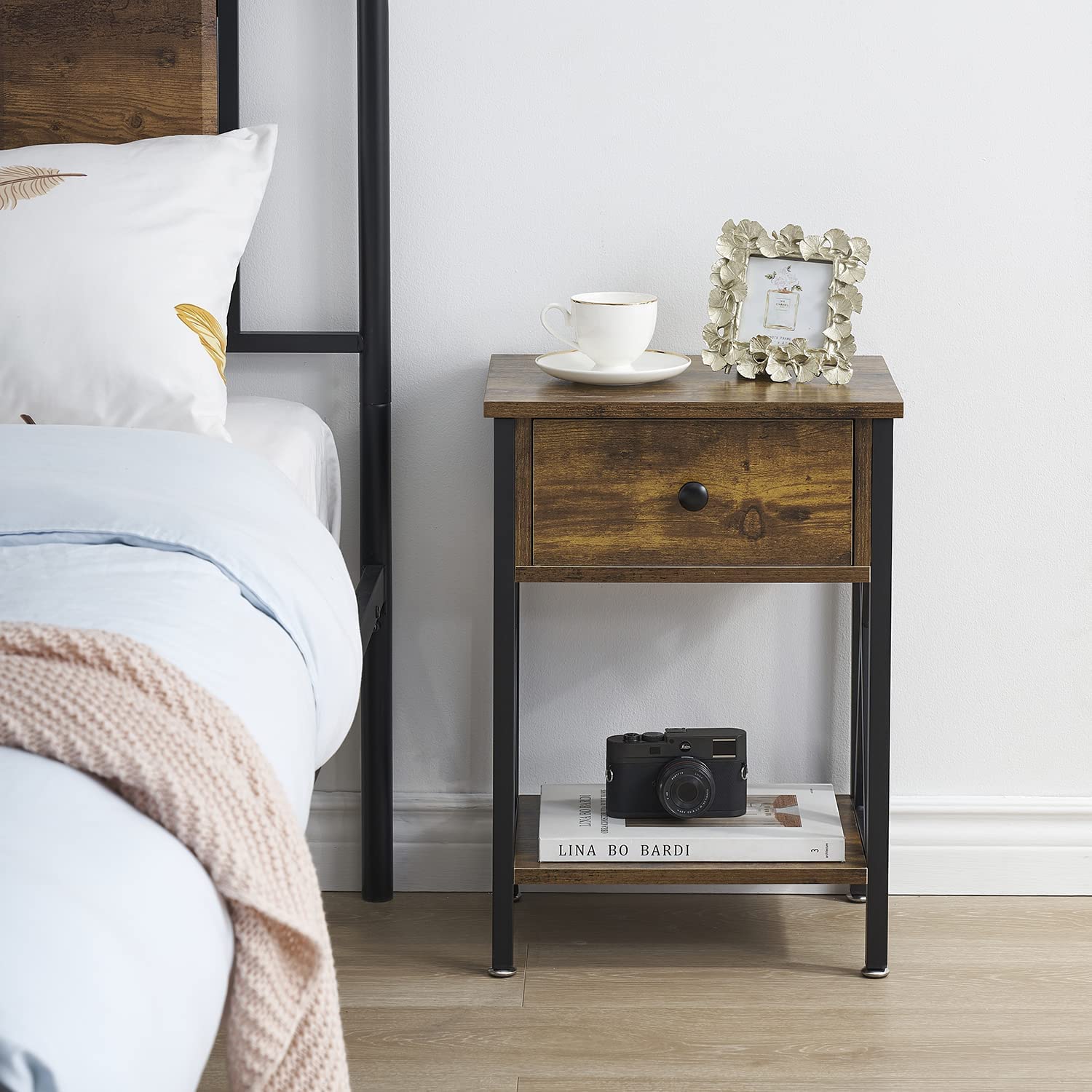 Set 2 x Noptiera Vintage Vervo - Design Elegant si Functional pentru ...