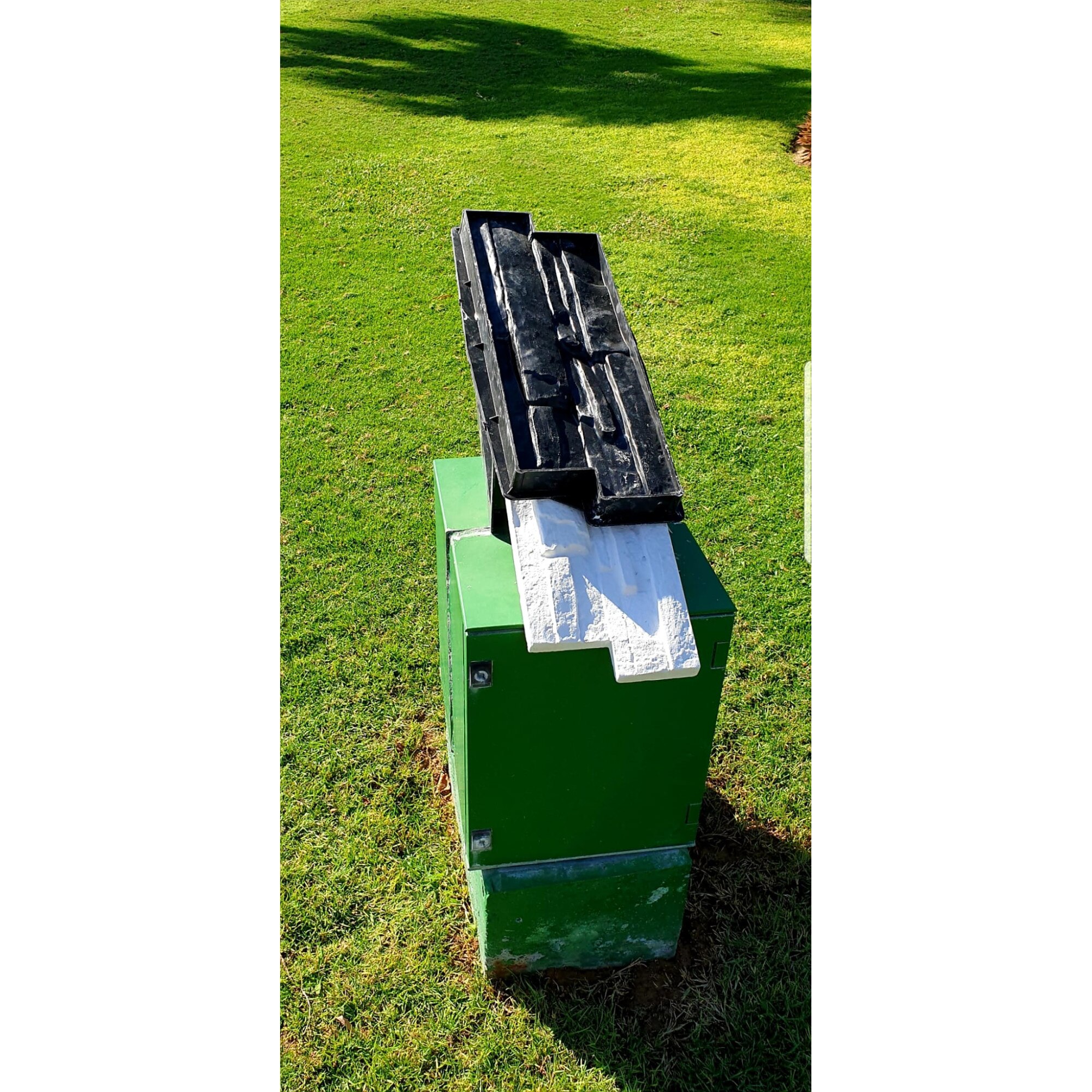 Set 60 Matrite Pavaj, 1 bordura, 1 Rigola, 1 piatra cdecotrativa, 1 ...