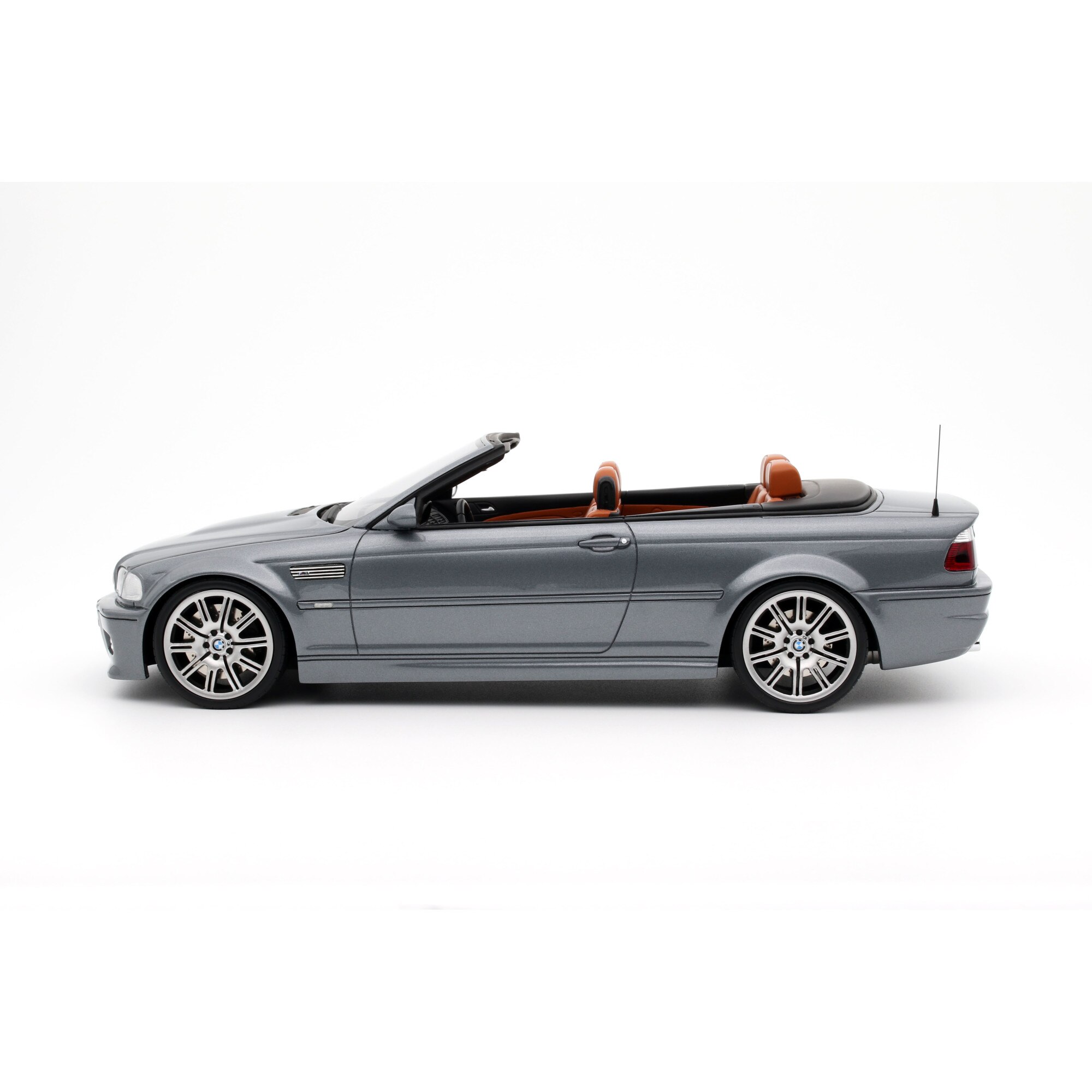 Macheta auto BMW E46 M3,1:18 Otto Models (OT1006) - eMAG.ro