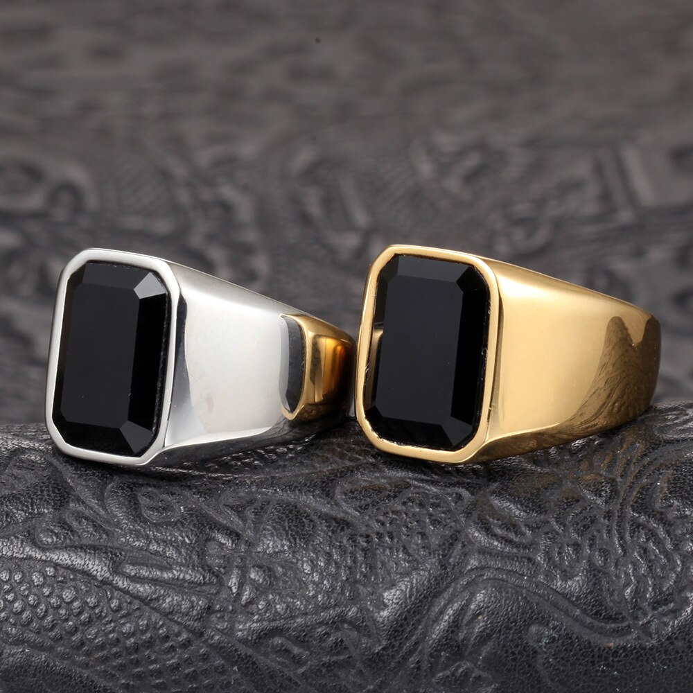 Inel inox auriu cu zirconiu negru - eMAG.ro