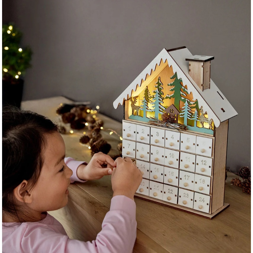 Calendar Advent model casuta cu led 24 x 32 x 8 cm - eMAG.ro