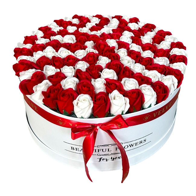 Aranjament floral, cutie rotunda cu 101 trandafiri de sapun, Bicolor Alb/Rosu - eMAG.ro
