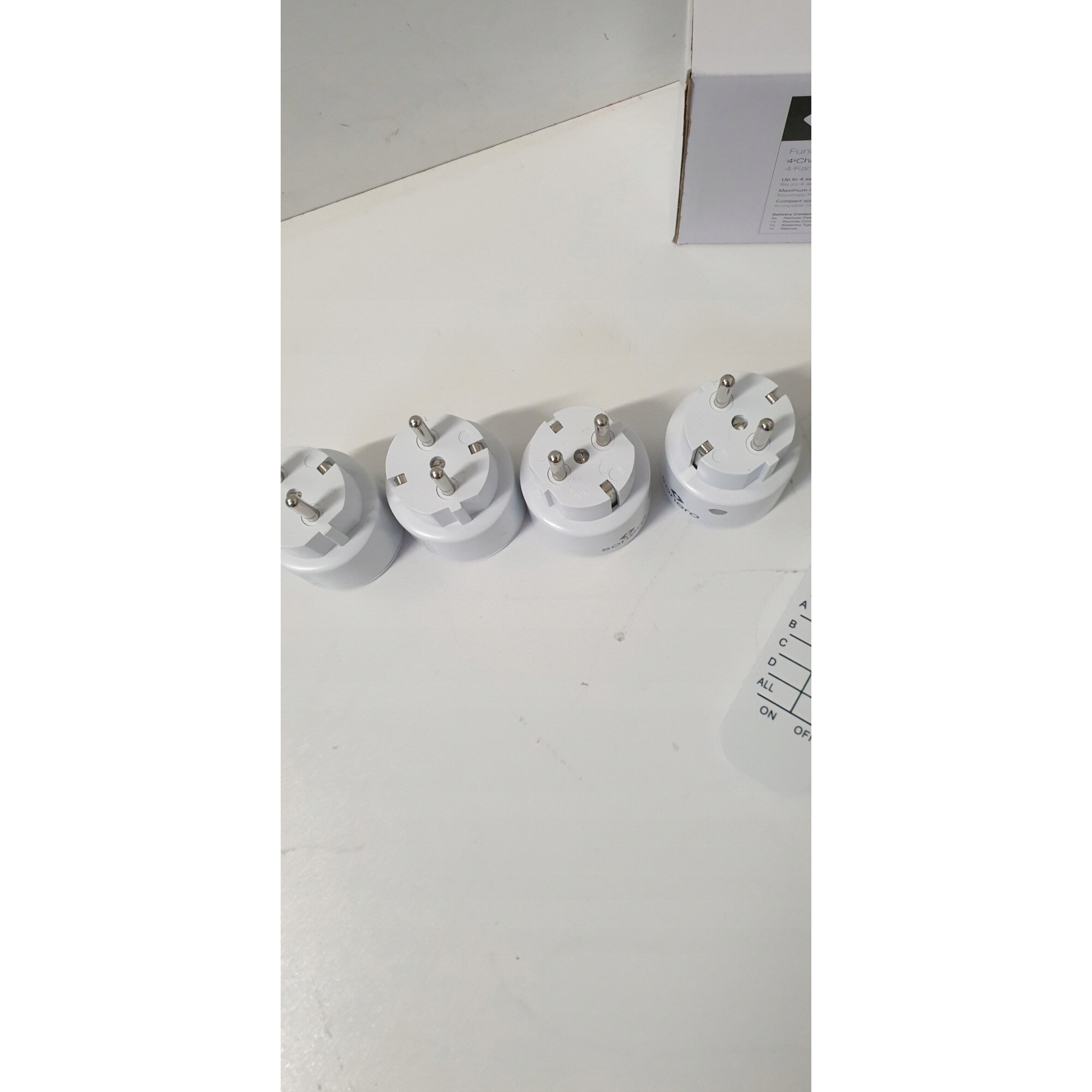 Set 4 prize electrice cu telecomanda, Sonero, Alb - eMAG.ro