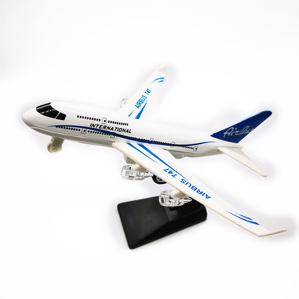 Avion de metal, tip Airbus 747, scara 1:300, cu lumini, sunete, pull ...