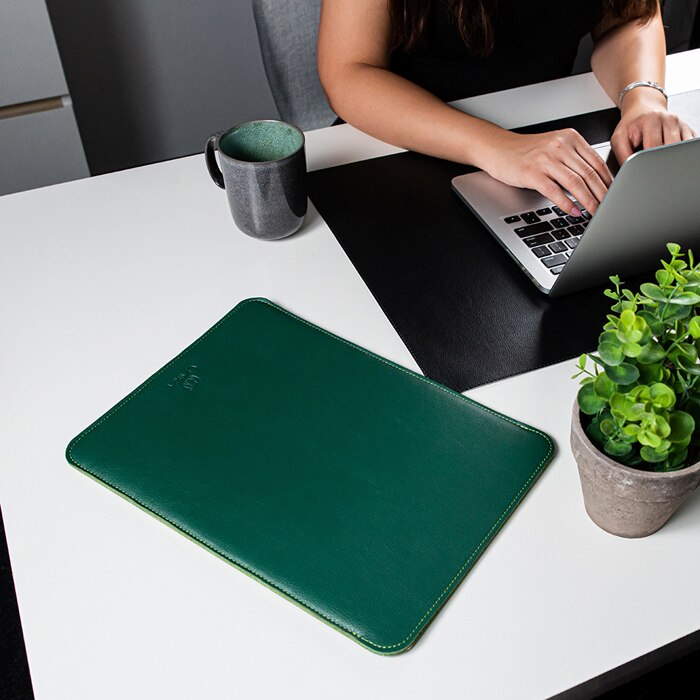 Husa laptop, MacBook PRO 14 inch, piele PU cu lana din fibre naturale ...