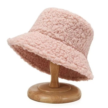Cauți caciuli bucket? Alege din oferta eMAG.ro