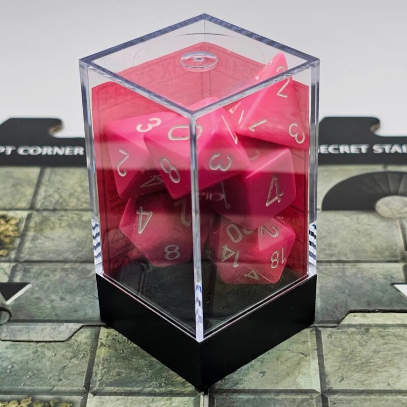 Set 7 Zaruri pentru D&D, Chessex, Opaque, Pink White - eMAG.ro