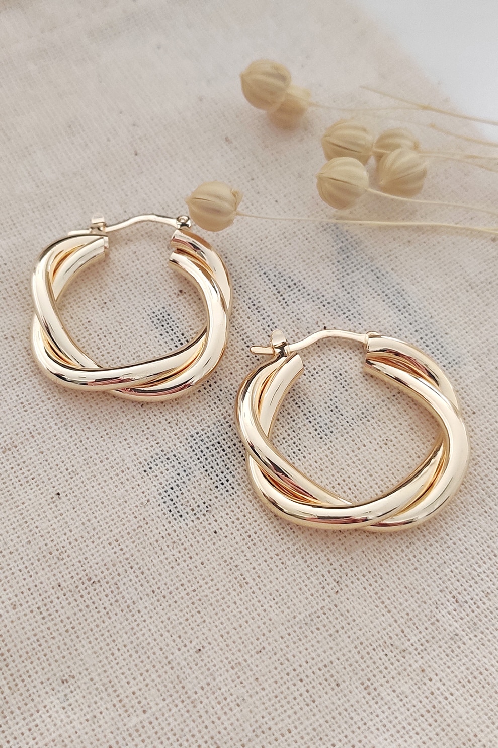 Atelier Miu, Обеци тип халки с усукан дизайн, Златист - eMAG.bg