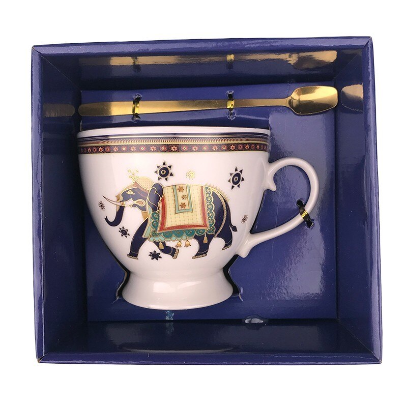 Ceasca din ceramica, cu lingurita metalica, model elefant, 16x16 cm ...