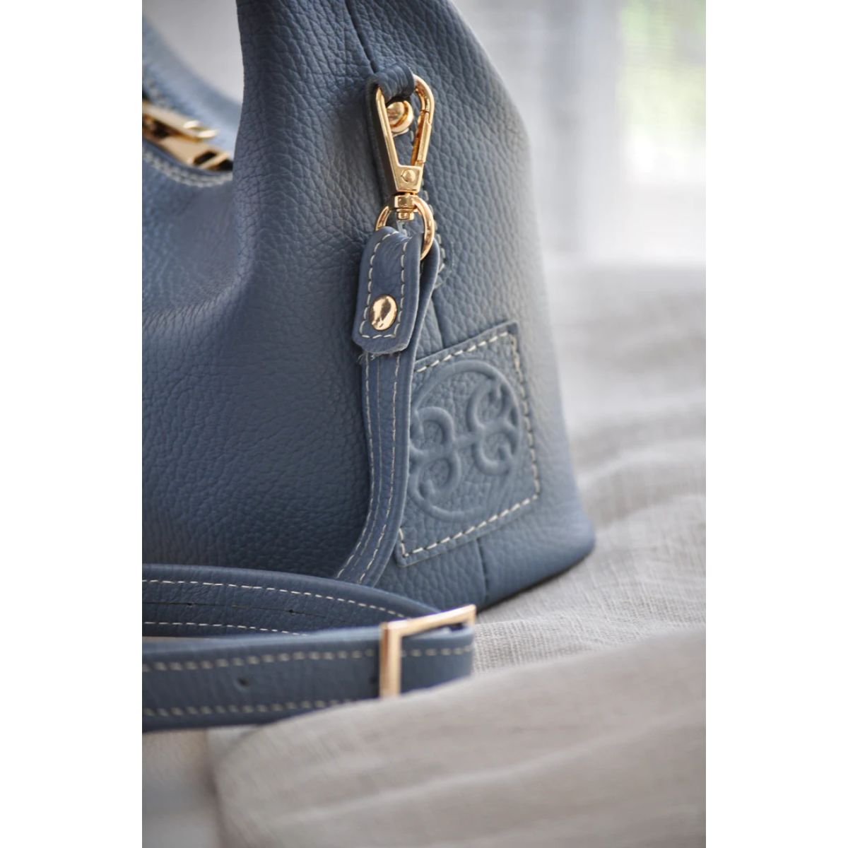 Poseta Maggie, french blue, din piele naturala - eMAG.ro