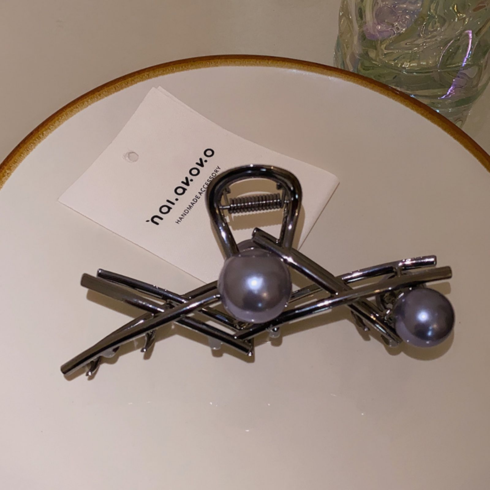 Set 2 agrafe decorative si elegante pentru par, POMAMZ, Perle, fundite ...