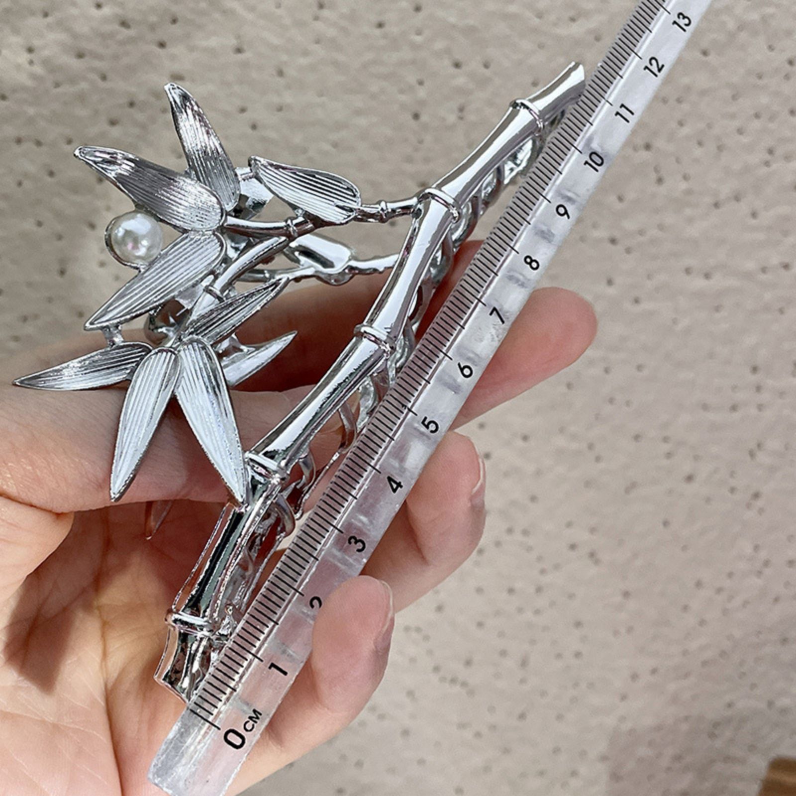 Set 2 agrafe decorative si elegante pentru par, POMAMZ, forma de unda ...