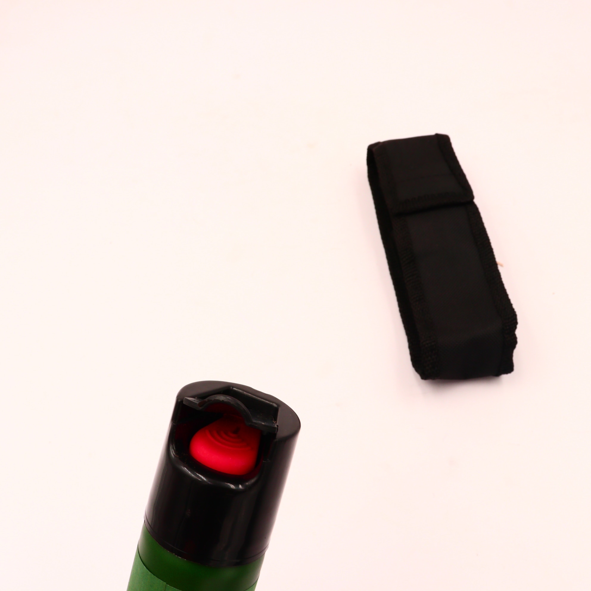 Kit Spray Piper Paralizant 110 ml, Baston Telescopic 64 cm, Pumnal ...