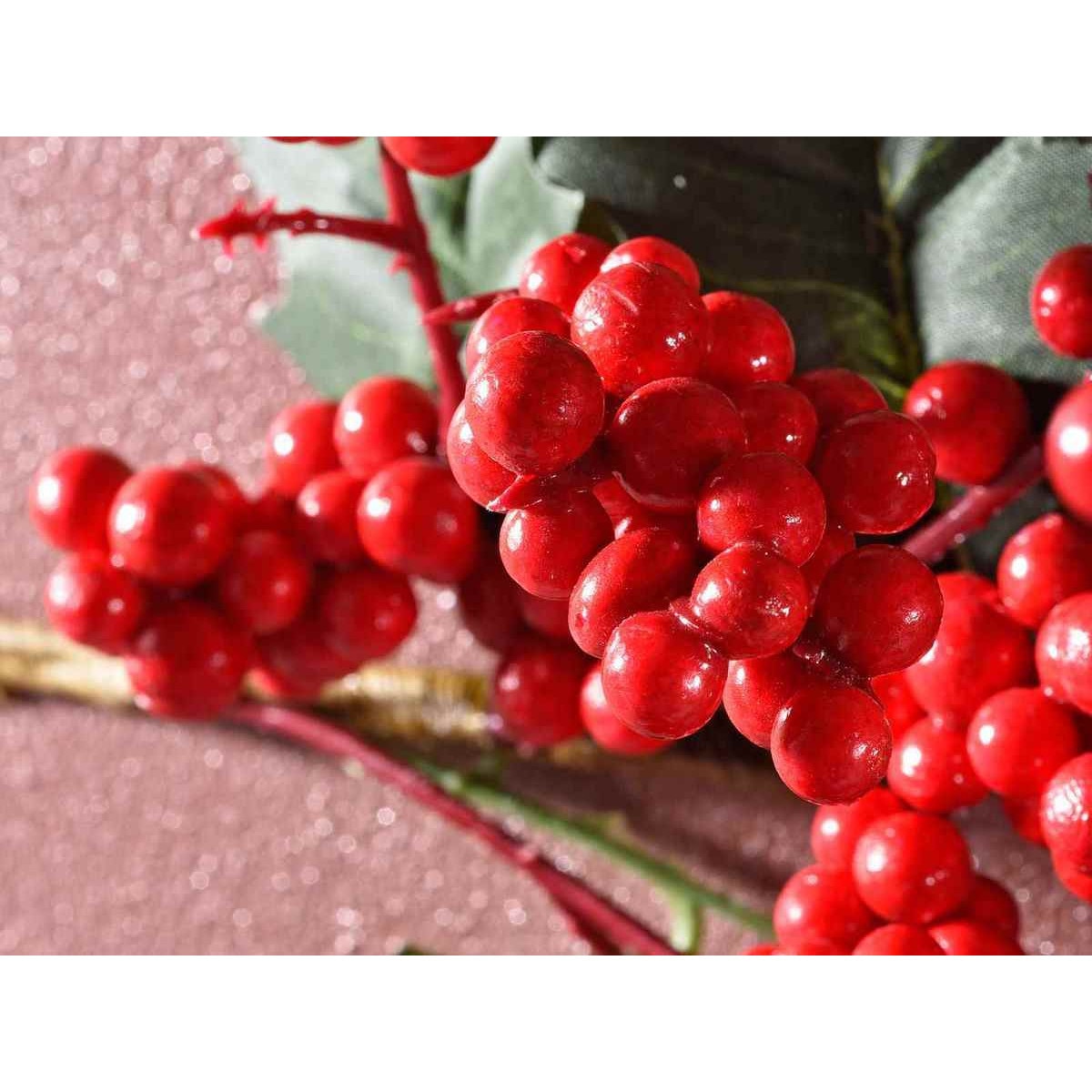 Set 4 crengute cu fructe rosii artificiale Illex 63 cm - eMAG.ro