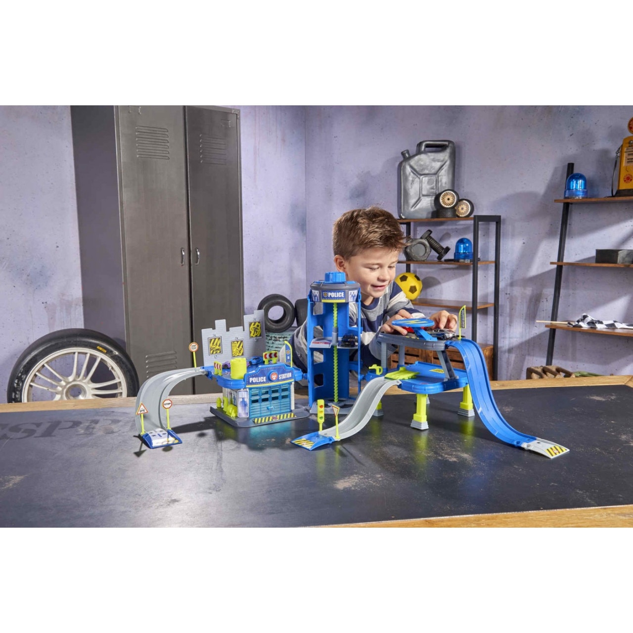 Set masinute Majorette Creatix, Sectia De Politie Cu Sunete Si Lumini - eMAG.ro