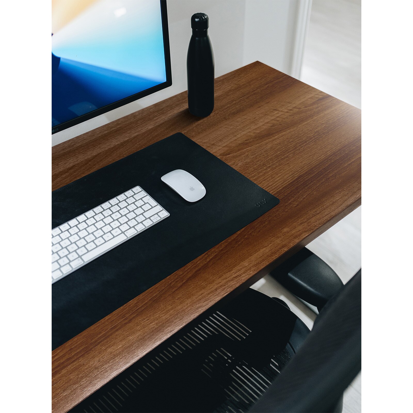 Sticker autocolant pentru mobila nuc modern, 45 x 200 cm, DecoMeister ...