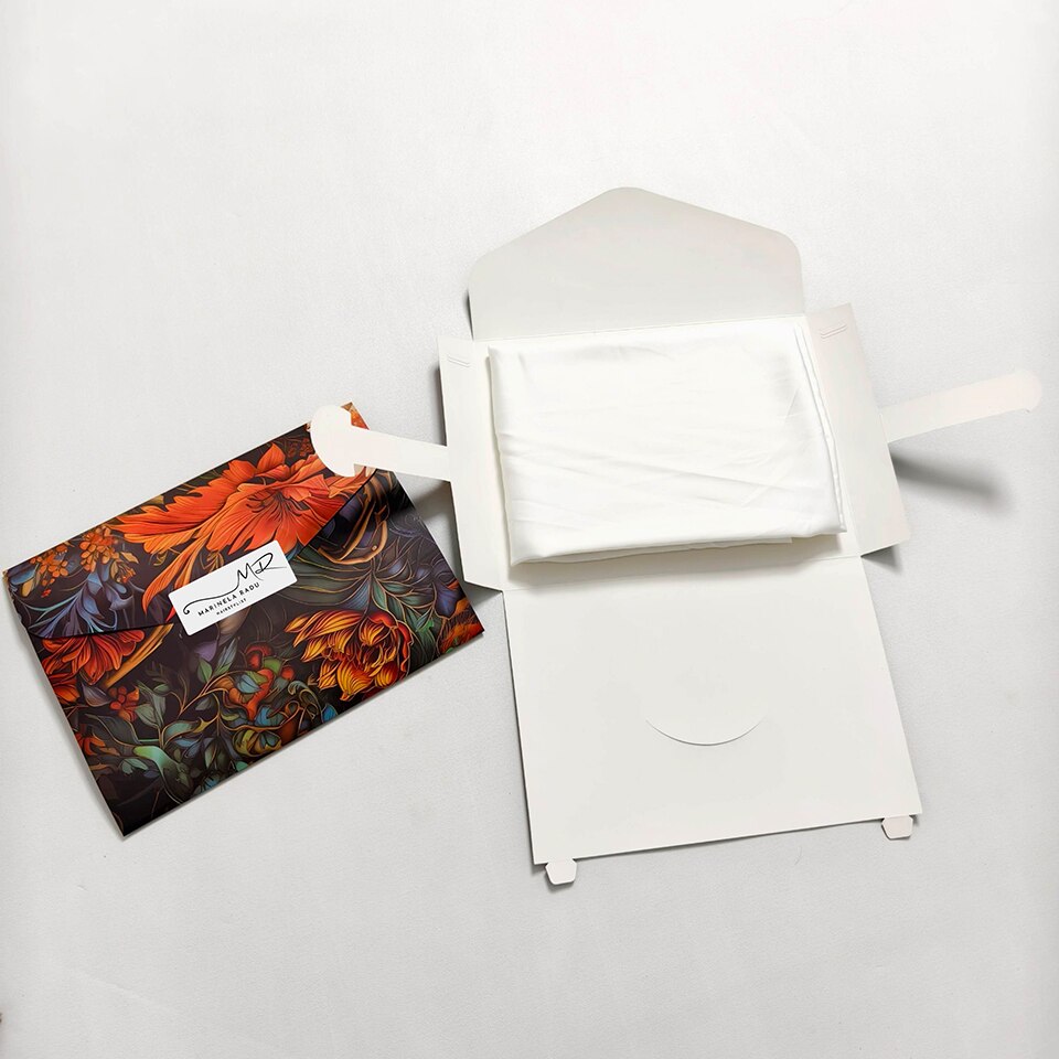 Fata de Perna din Satin cu Protectie pentru Par si Ten, Marinela Radu ...