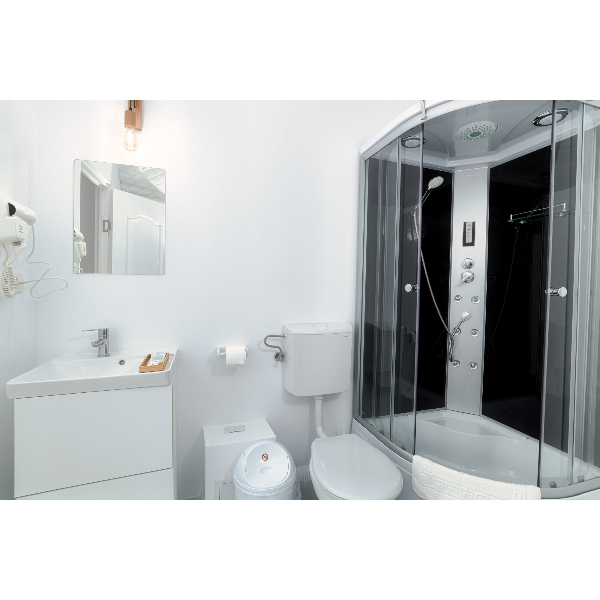 Seagloo Glamping, 4 nopti, cort, Constanta, Costinesti, 2 persoane, 03. ...