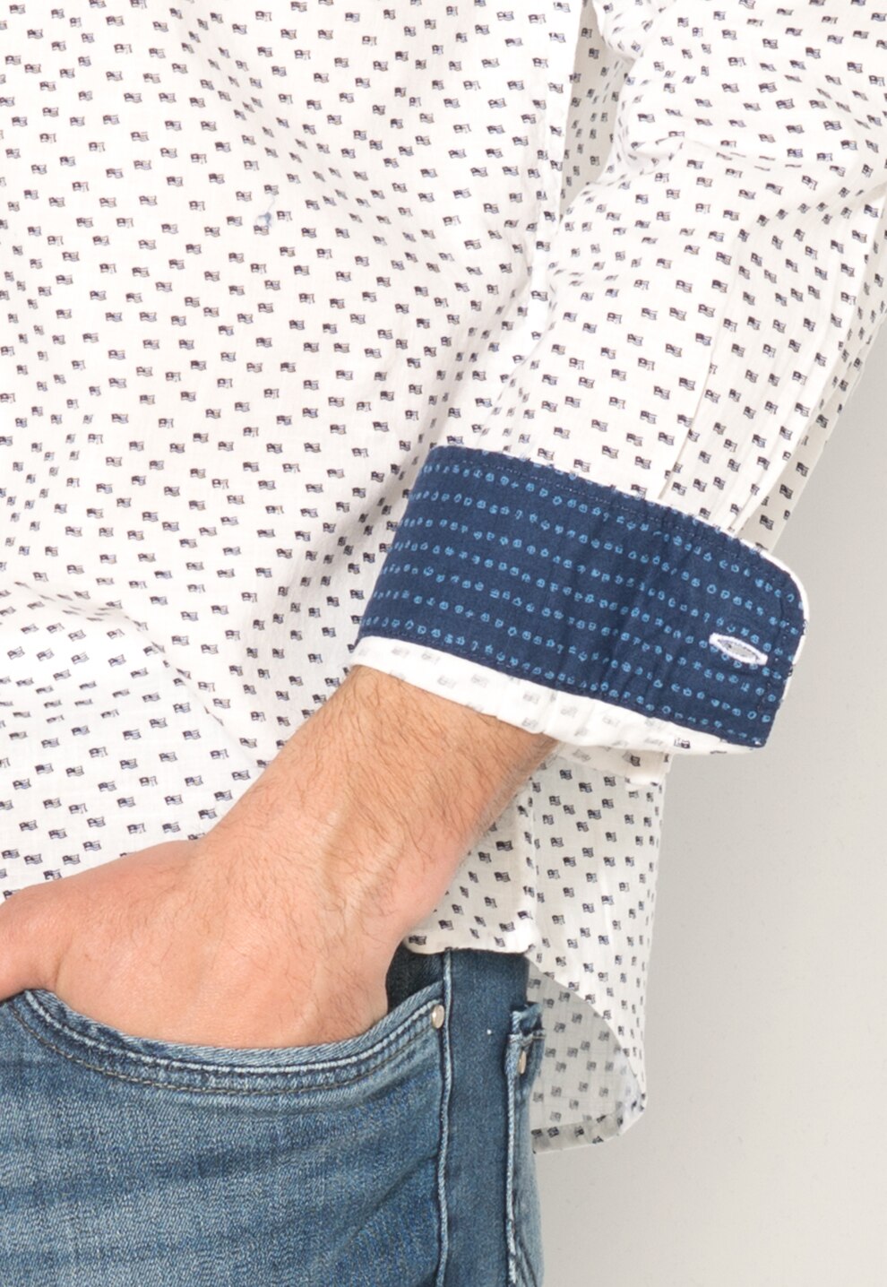 Man White&Navy Shirt With Discreet Print - eMAG.bg