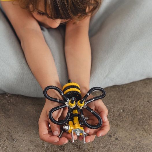 Конструктор с винтове и гайки, BeeBit, The OFFBITS, 78 части - eMAG.bg