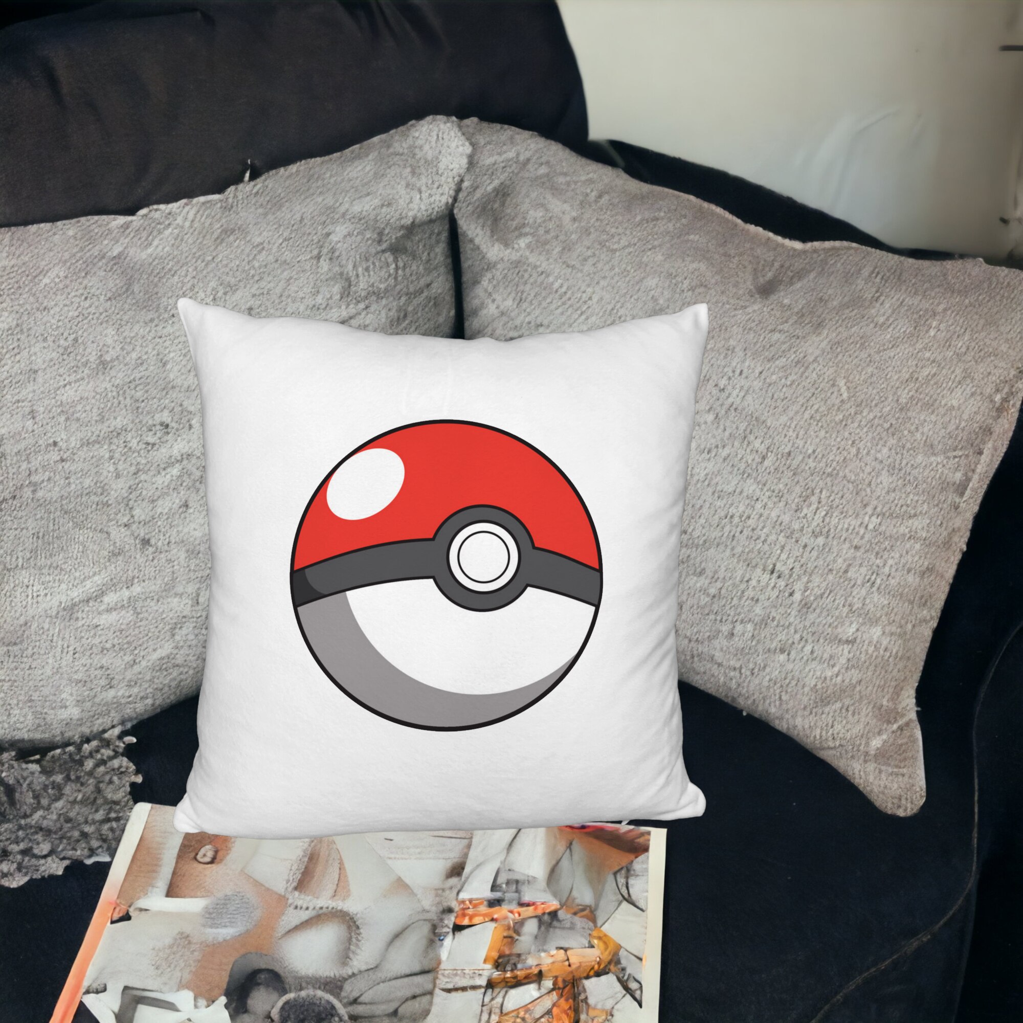 Пухкава декоративна възглавница, Детски модел Pokeball, 40x40 см, Бяла ...