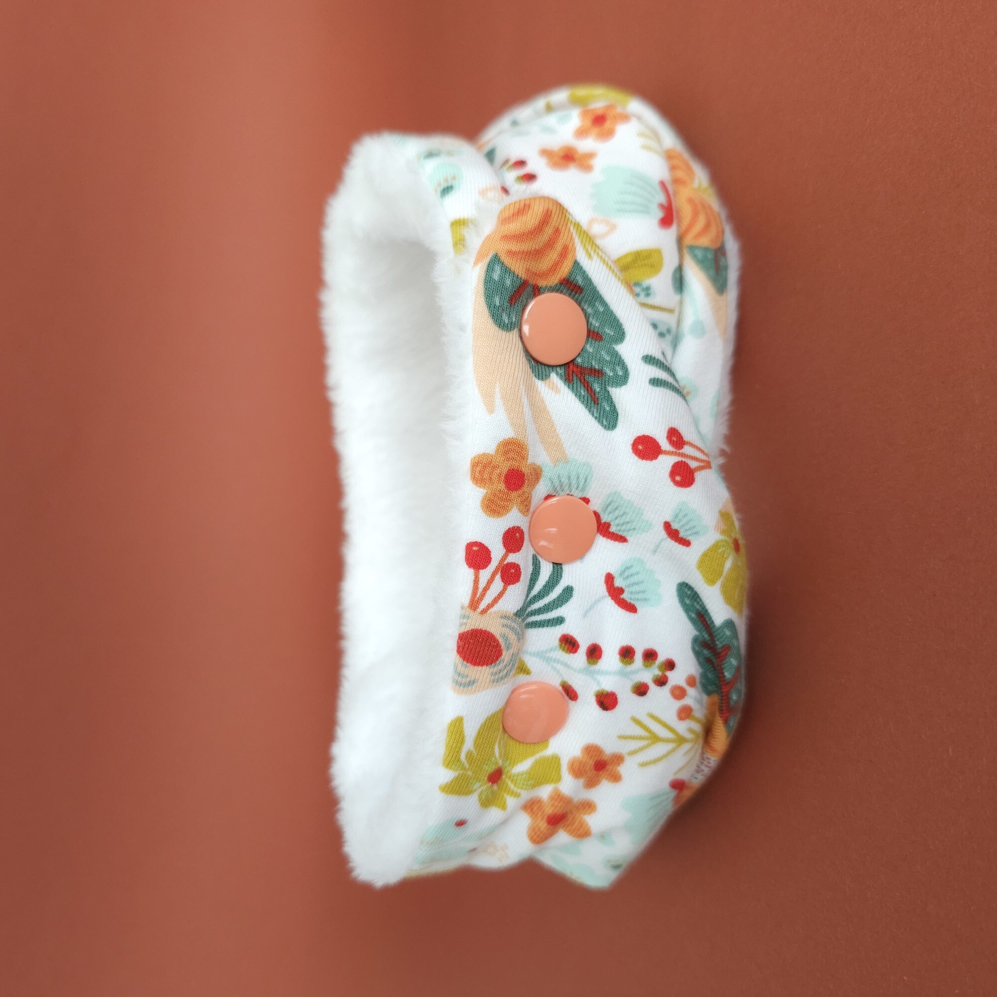 Fular triunghiular pentru copii cu blanita, model floral, reglabil cu ...