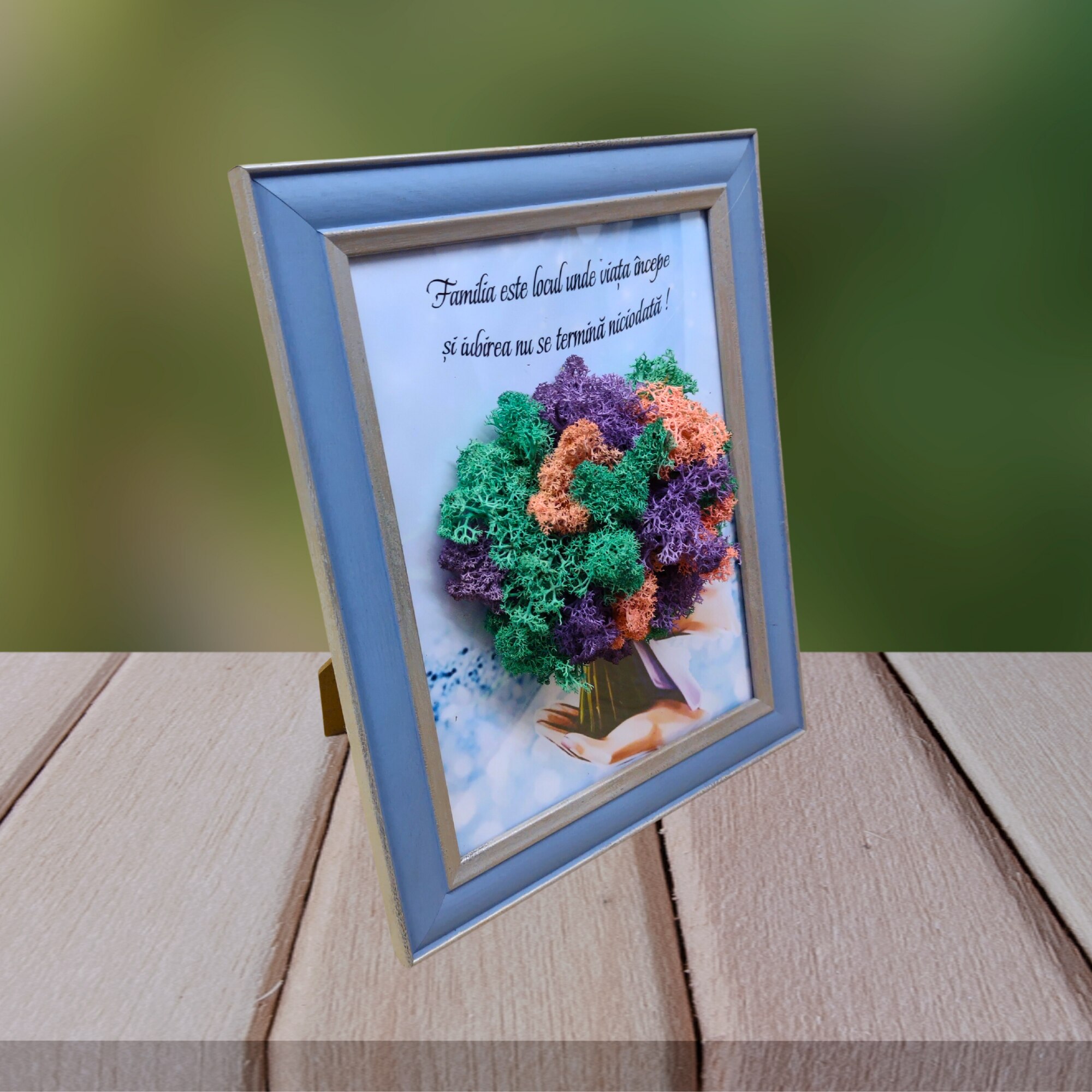 Tablou in rama A5 (21x15 cm) - Familia este locul unde viata incepe ...