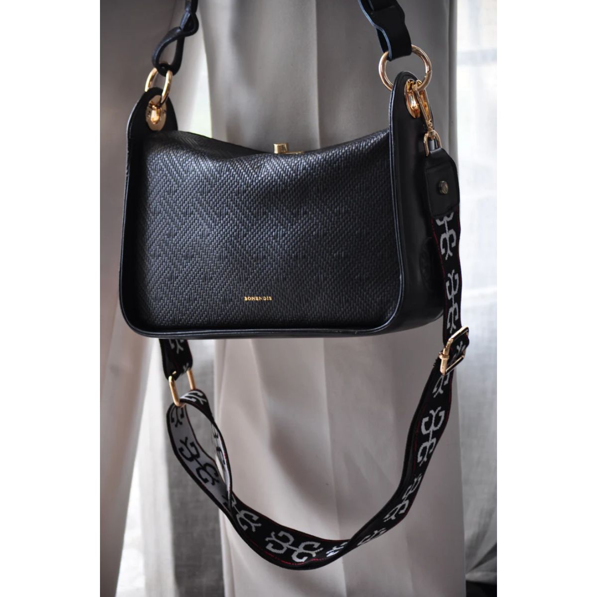 Poseta Gigi, neagra, din piele naturala - eMAG.ro