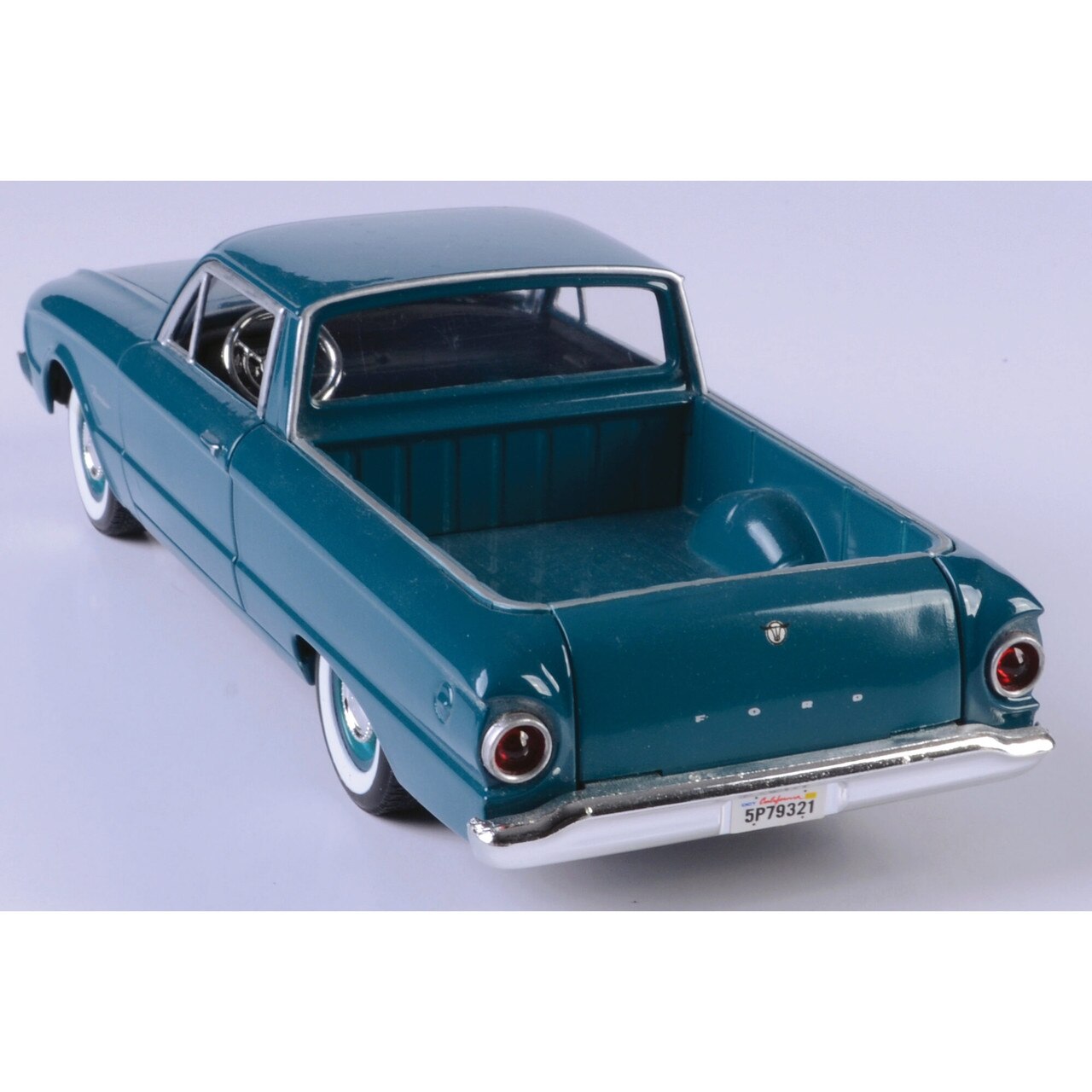 Macheta auto Ford Ranchero 1960 Motormax 1/24 - eMAG.ro