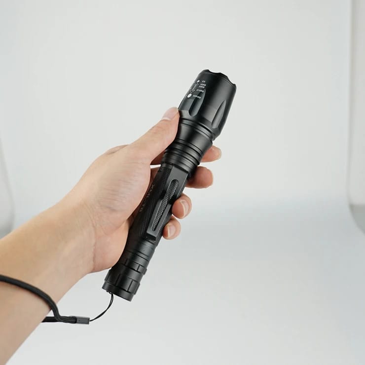 Lanterna profesionala LED Metal Needs Led T6 - eMAG.ro