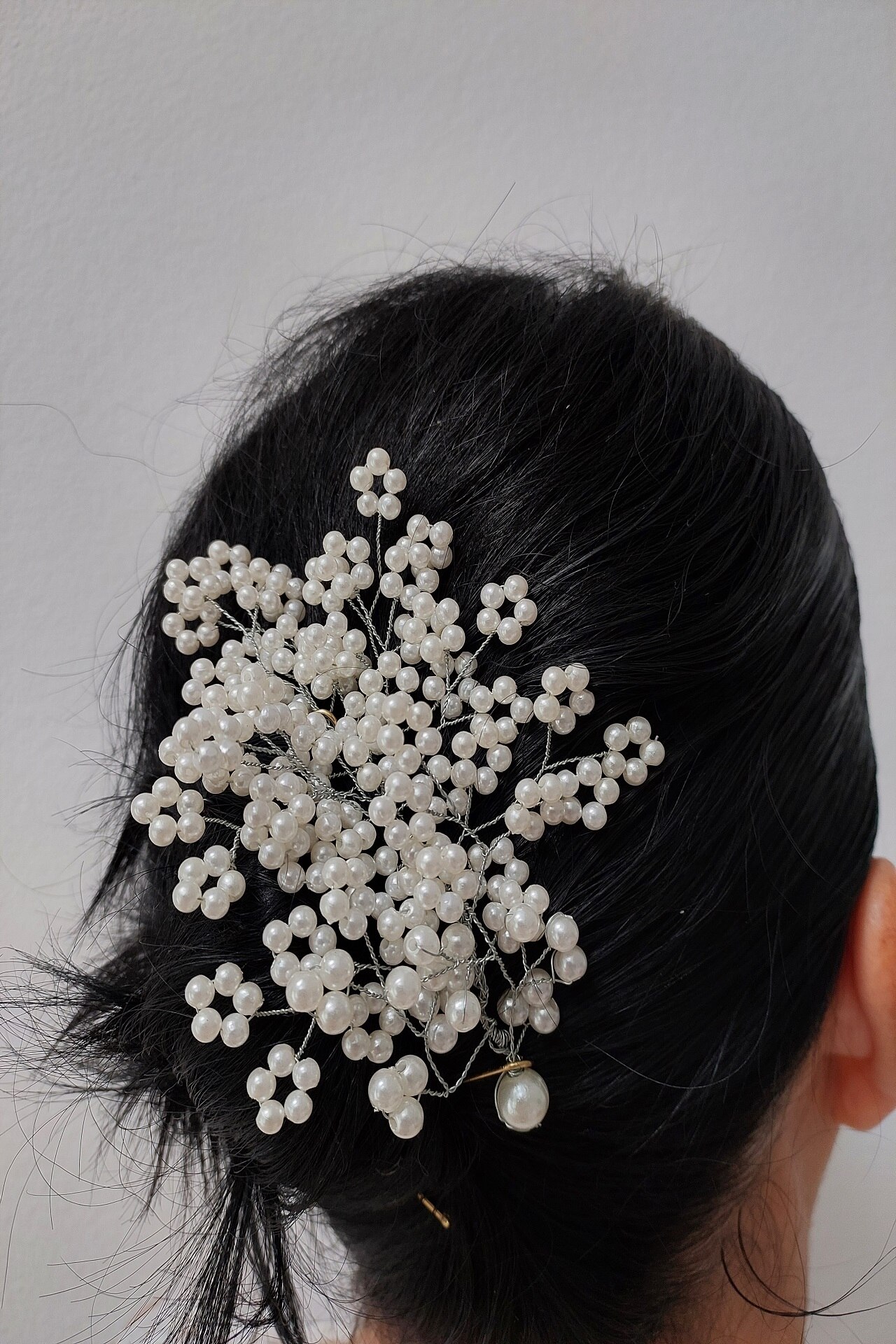 Diadema handmade flexibila mireasa cu flori din perle mici 11/8 cm ...