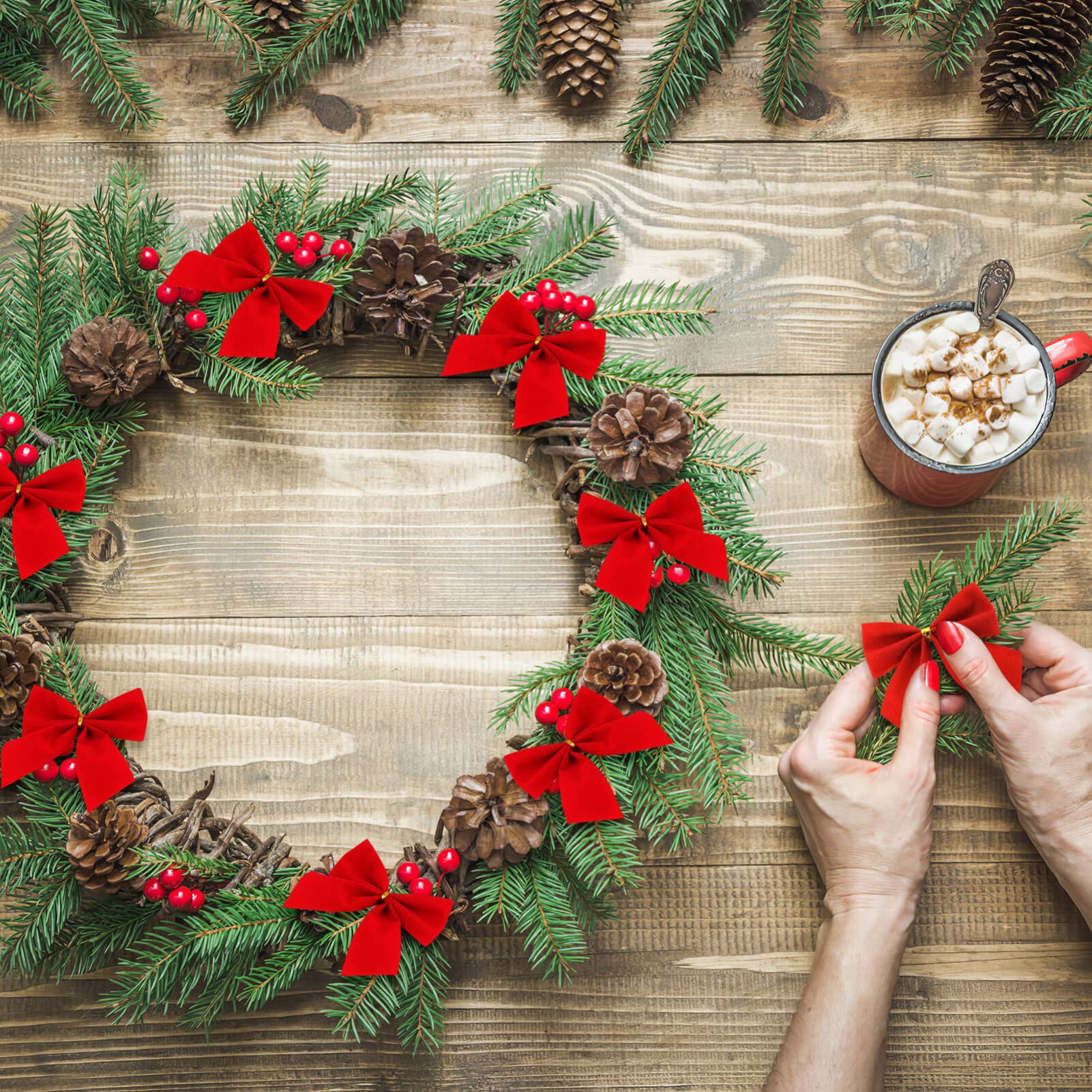 Set de 24 de funde decorative de Craciun, Kayrooz, 5 cm, auriu si rosu ...