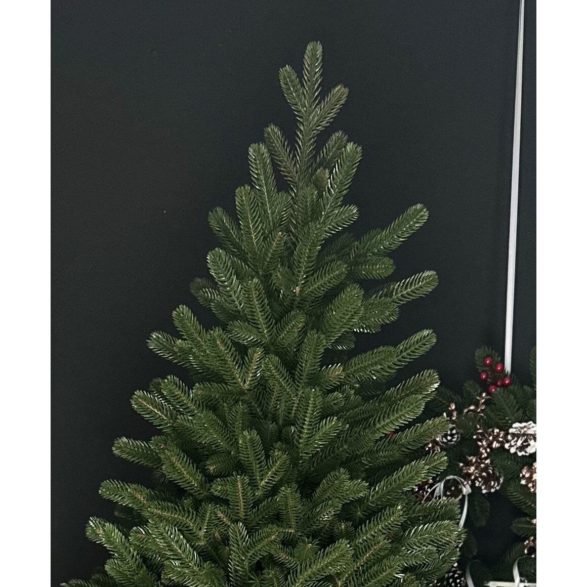 Brad artificial Christmas Deluxe Sersimo, Carpati, 2D+3D, 180cm - eMAG.ro
