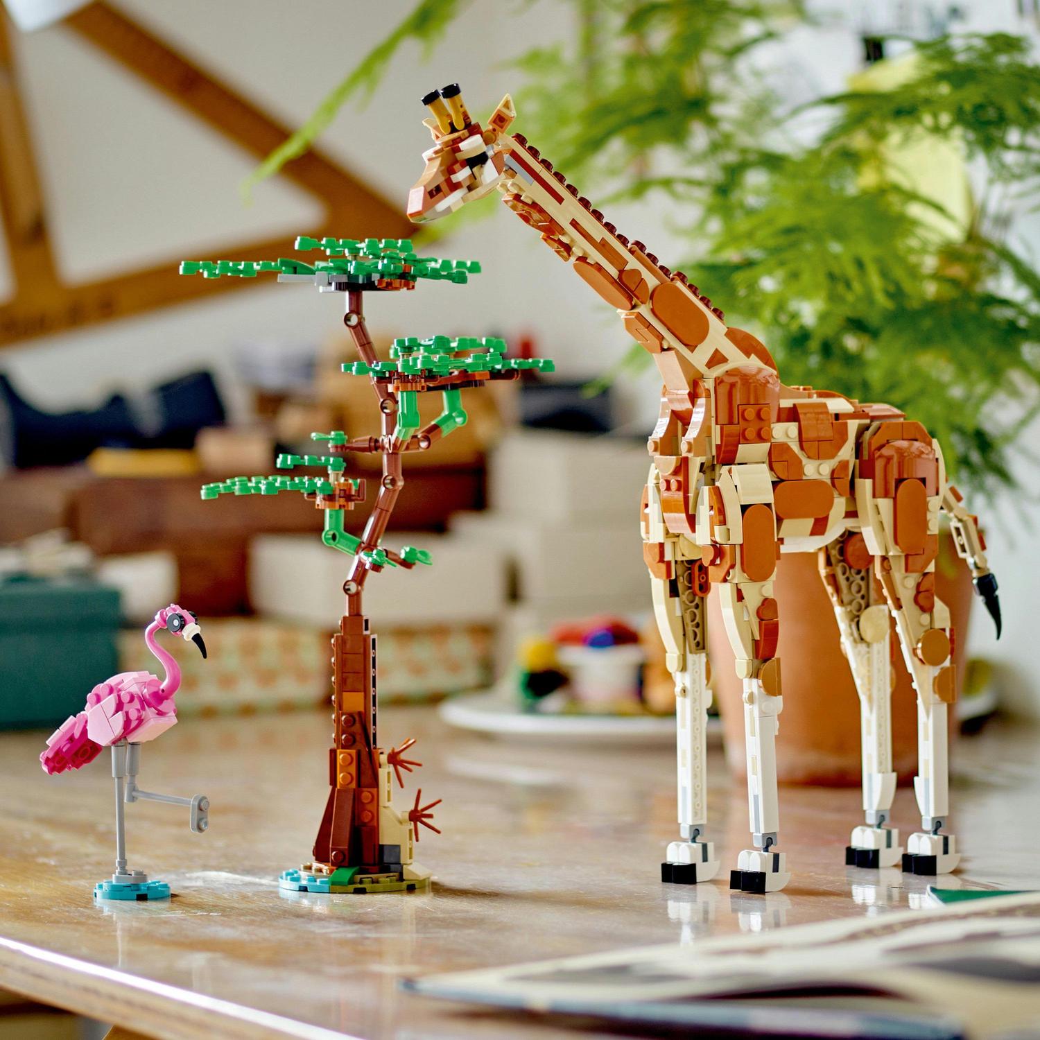 LEGO® Creator 3 in 1 - Animale salbatice din safari 31150, 780 piese ...