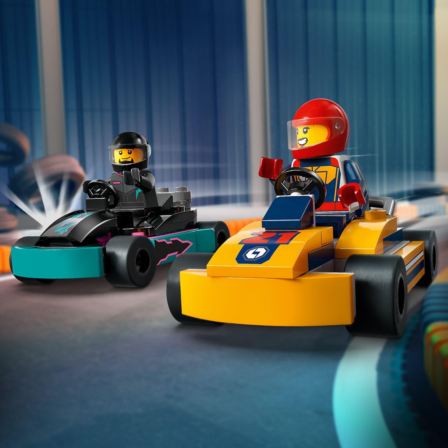 LEGO® City - Carturi si piloti de curse 60400, 99 piese - eMAG.ro