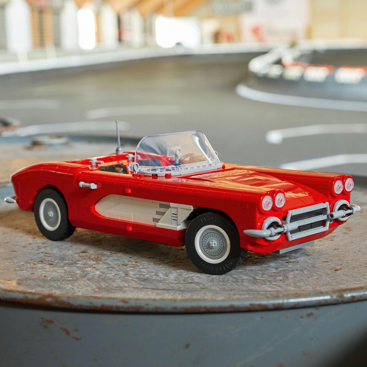 LEGO® Creator Expert - Corvette 10321, 1210 части - eMAG.bg